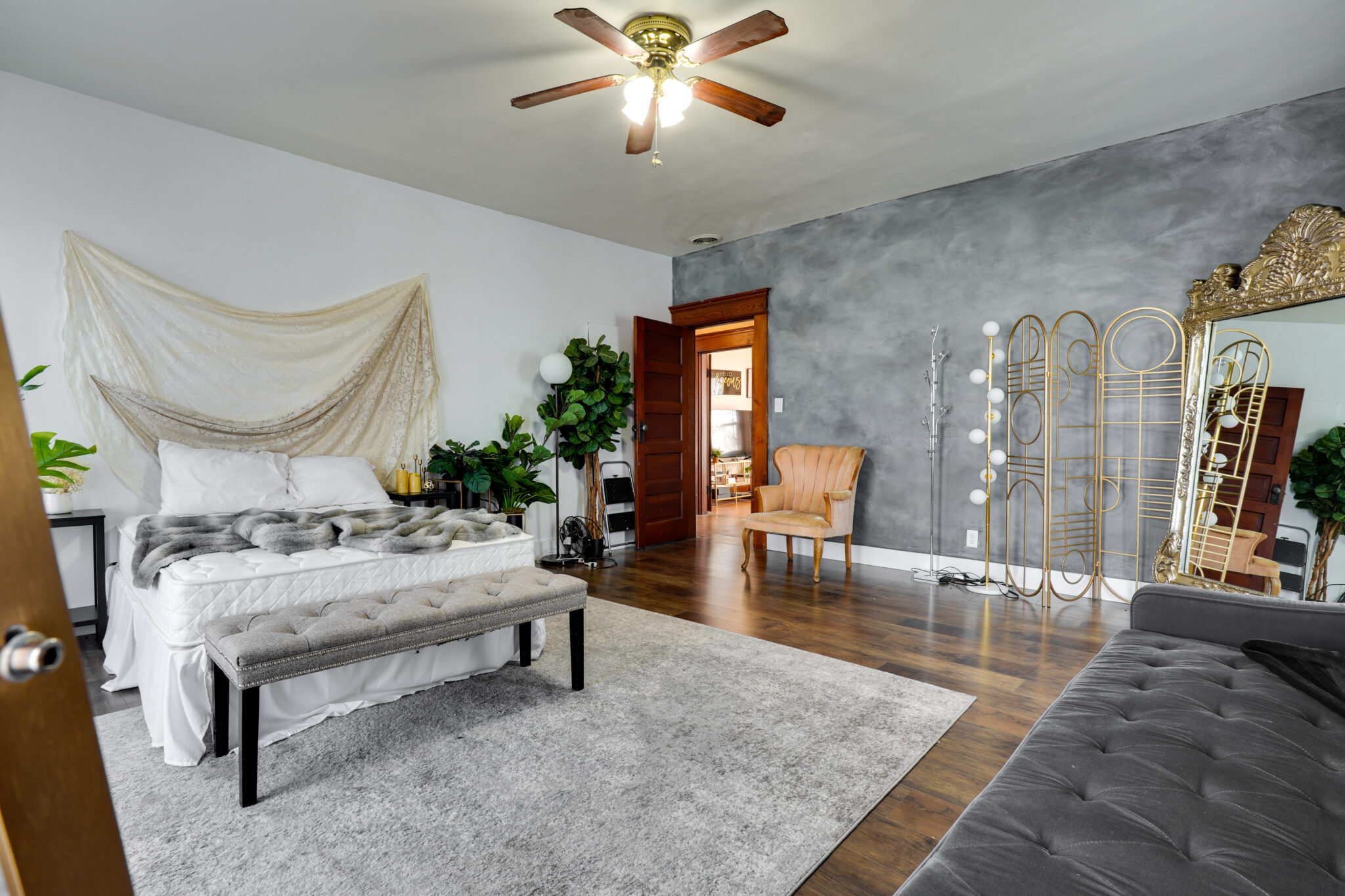 The CLP Studio: A Step Inside | crystallawburgh.com